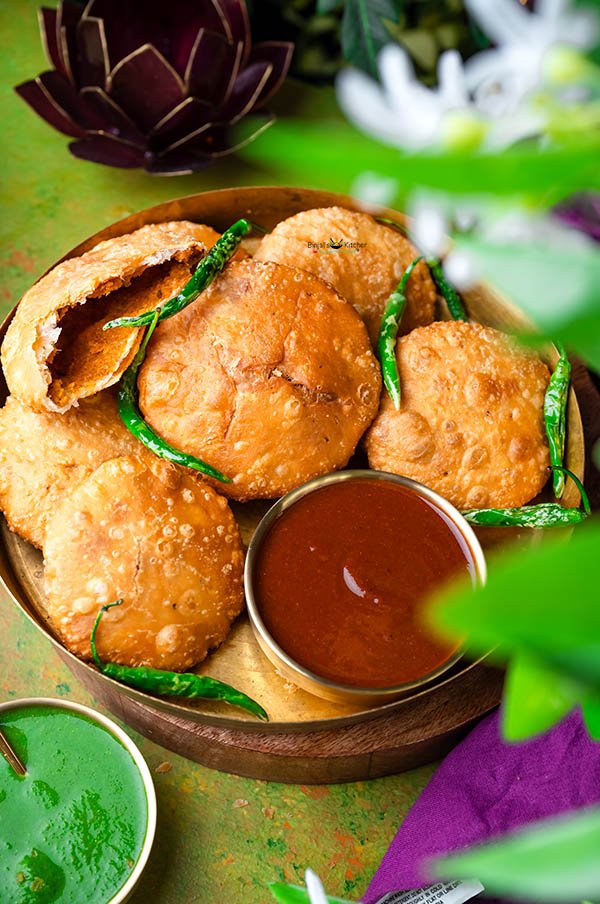 Khasta Kachori Recipe | Crispy Street Style Snack | Binjal’s Veg Kitchen